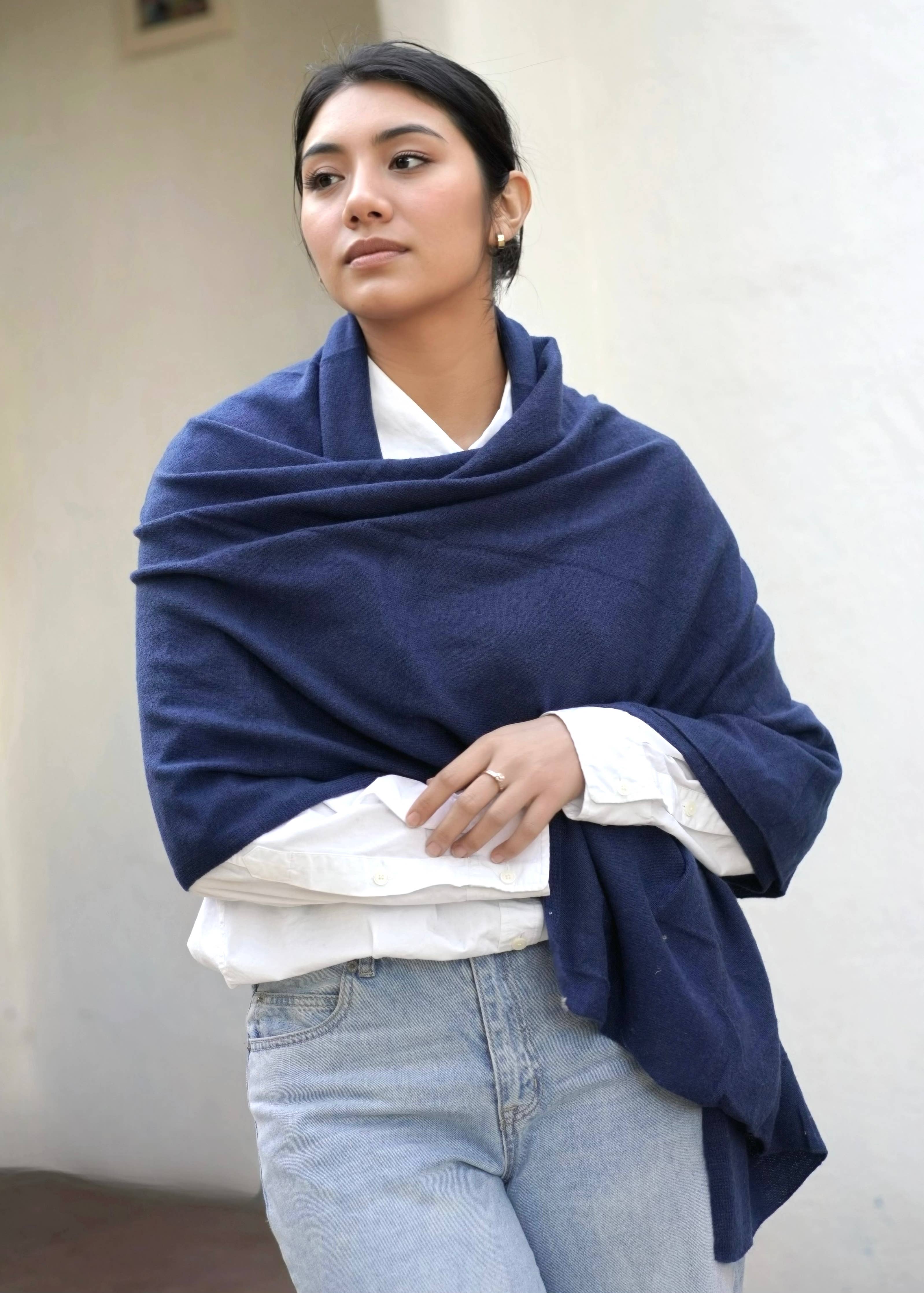 Cashmere Scarf/Wrap black – She la la